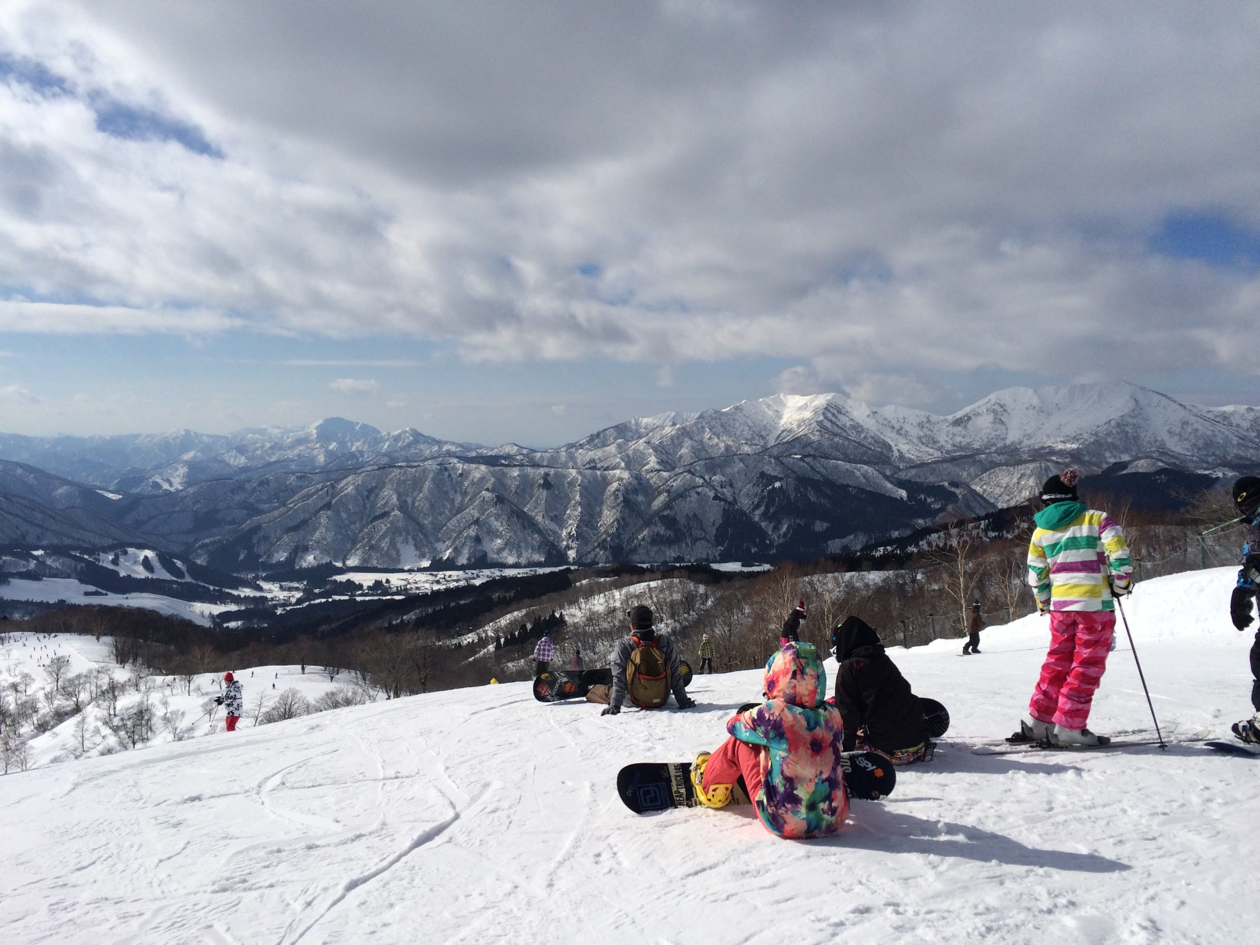 Station de ski et de snowboard Wing Hills Shiratori [2025-2026 ...